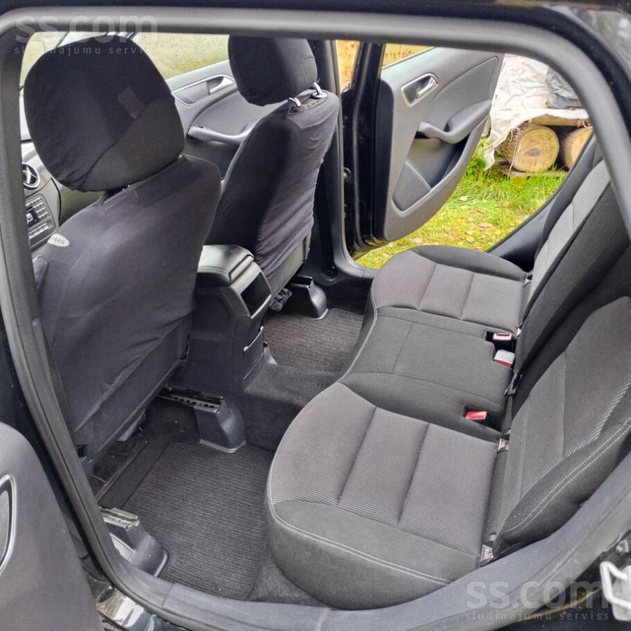 Black Mercedes-Benz B 220 2013 in Riga, with an engine capacity of 2.20 L and mileage of 252 thousand km for 6200 €, photo 11 on AUTOMOTO.COM.LV