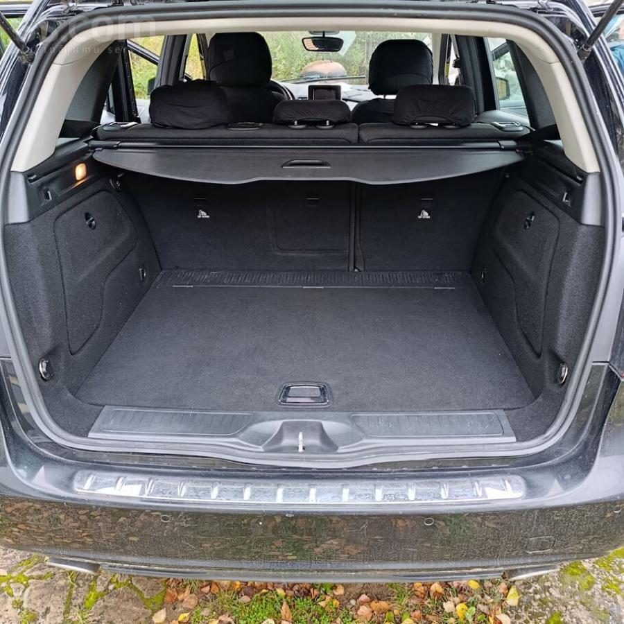 Black Mercedes-Benz B 220 2013 in Riga, with an engine capacity of 2.20 L and mileage of 252 thousand km for 6200 €, photo 12 on AUTOMOTO.COM.LV
