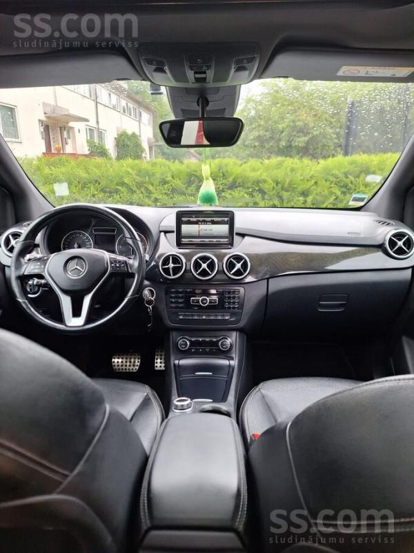 Black Mercedes-Benz B 220 2015 in Madona, with an engine capacity of 2.20 L and mileage of 179 thousand km for 11900 €, photo 6 on AUTOMOTO.COM.LV