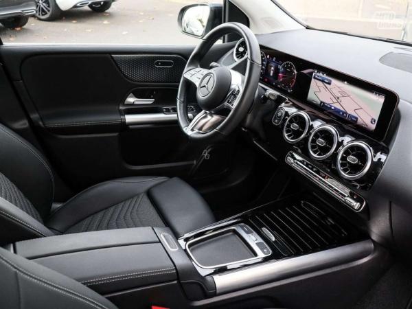 Melns Mercedes-Benz B 220 2024 Kauņa, ar dzinēja tilpumu 2.00 L un nobraukumu 19 tūkst. km par 32517 €, foto 4 vietnē AUTOMOTO.COM.LV