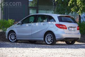 Grey Mercedes-Benz B 220 2014 in Riga, with an engine capacity of 2.10 L and mileage of 162 thousand km for 8390 €, photo 11 on AUTOMOTO.COM.LV
