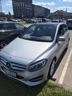 Grey Mercedes-Benz B 220 2015 in Riga, with an engine capacity of 2.00 L and mileage of 86 thousand km for 14600 €, photo 3 on AUTOMOTO.COM.LV