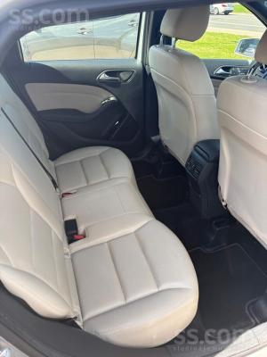 Grey Mercedes-Benz B 220 2015 in Riga, with an engine capacity of 2.00 L and mileage of 86 thousand km for 14600 €, photo 12 on AUTOMOTO.COM.LV