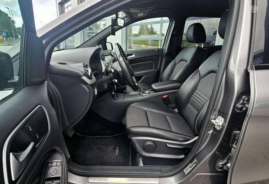 Grey Mercedes-Benz B 220 2017 in Klaipeda, with an engine capacity of 1.99 L and mileage of 96 thousand km for 14000 €, photo 14 on AUTOMOTO.COM.LV