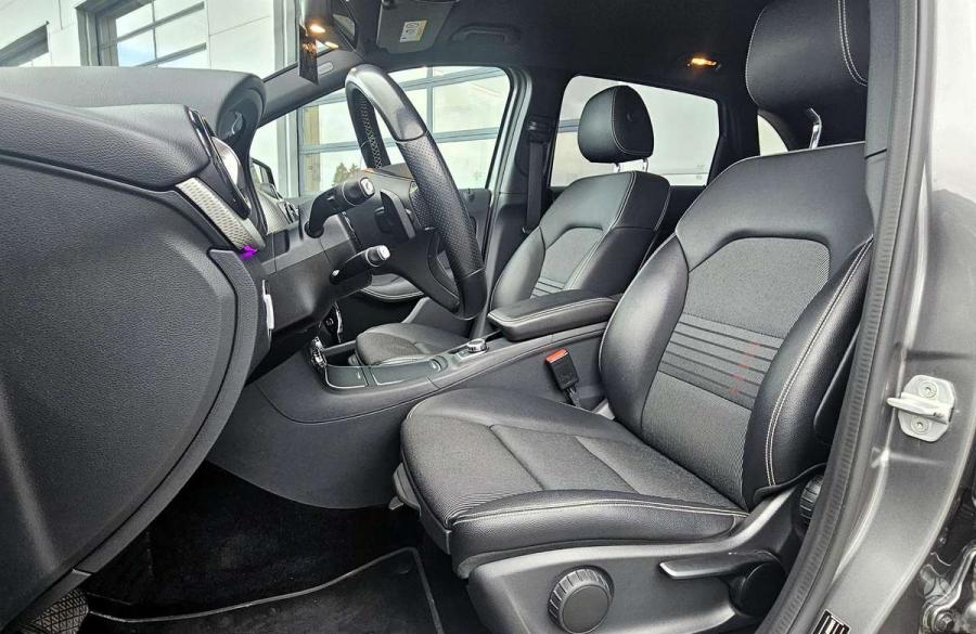 Grey Mercedes-Benz B 220 2017 in Klaipeda, with an engine capacity of 1.99 L and mileage of 96 thousand km for 14000 €, photo 15 on AUTOMOTO.COM.LV