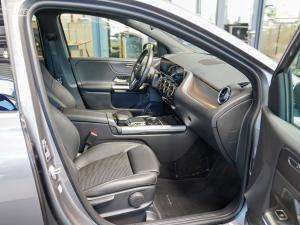 Pelēks Mercedes-Benz B 220 2019 Kauņa, ar dzinēja tilpumu 2.00 L un nobraukumu 51 tūkst. km par 26417 €, foto 11 vietnē AUTOMOTO.COM.LV