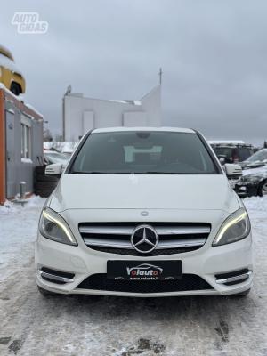 Mercedes-Benz B 220 2013 Pabradė, ar dzinēja tilpumu 2.10 L un nobraukumu 216 tūkst. km par 7350 €, foto 2 vietnē AUTOMOTO.COM.LV
