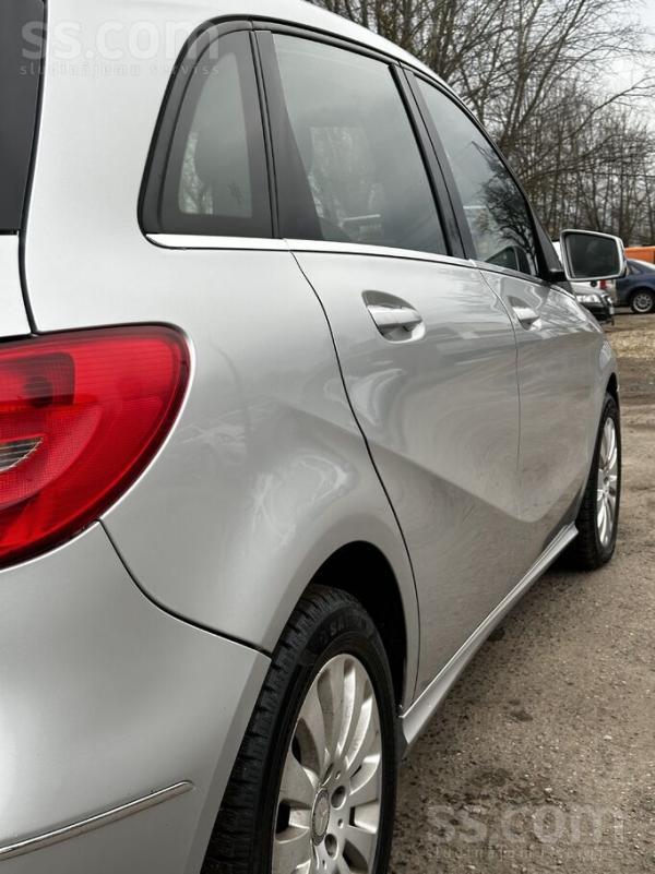 Mercedes-Benz B 220 2014 in Riga, with an engine capacity of 2.20 L and mileage of 163 thousand km for 8700 €, photo 9 on AUTOMOTO.COM.LV