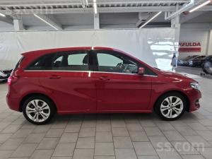 Sarkans Mercedes-Benz B 220 2017 Rīga, ar dzinēja tilpumu 2.10 L un nobraukumu 239 tūkst. km par 10990 €, foto 7 vietnē AUTOMOTO.COM.LV