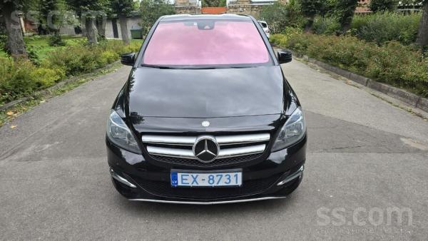 Мерседес Б 250 2015 в Рига на AUTOMOTO.COM.LV Черный Мерседес Б 250 2015 в Рига, объемом двигателя 0.00 л и пробегом 80 тыс. км за 8000 €, фото 3 на AUTOMOTO.COM.LV
