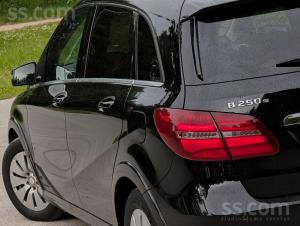 Melns Mercedes-Benz b-250 2016 Jūrmala, ar dzinēja tilpumu 0.00 L un nobraukumu 119 tūkst. km par 7990 €, foto 8 vietnē AUTOMOTO.COM.LV