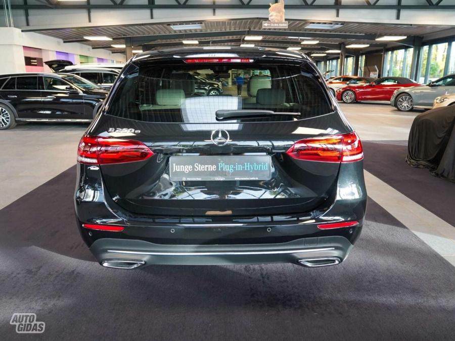 Melns Mercedes-Benz b-250 2022 Kauņa, ar dzinēja tilpumu 1.30 L un nobraukumu 34 tūkst. km par 31464 €, foto 4 vietnē AUTOMOTO.COM.LV