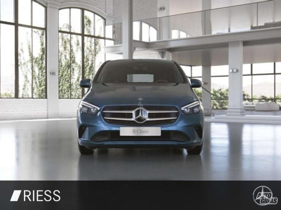 Blue Mercedes-Benz b-250 2021 in Kaunas, with an engine capacity of 1.30 L and mileage of 74 thousand km for 24307 €, photo 2 on AUTOMOTO.COM.LV