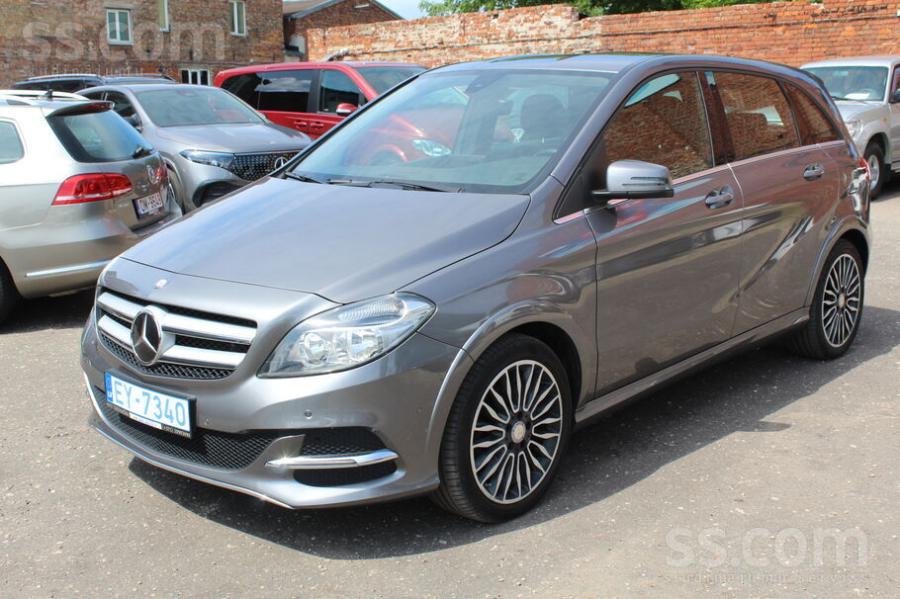 Pelēks Mercedes-Benz b-250 2016 Liepāja, ar dzinēja tilpumu 0.00 L un nobraukumu 134 tūkst. km par 8000 €, foto 3 vietnē AUTOMOTO.COM.LV