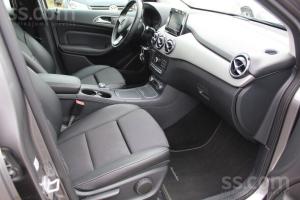Pelēks Mercedes-Benz b-250 2016 Liepāja, ar dzinēja tilpumu 0.00 L un nobraukumu 134 tūkst. km par 8000 €, foto 10 vietnē AUTOMOTO.COM.LV