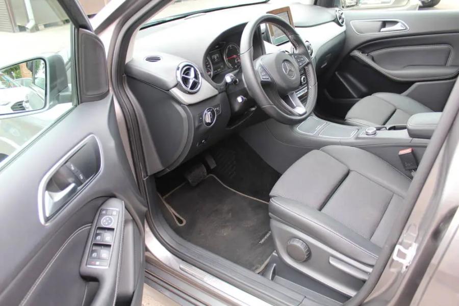 Grey Mercedes-Benz b-250 2016 in Liepaja, with an engine capacity of 0.00 L and mileage of 134 thousand km for 8000 €, photo 8 on AUTOMOTO.COM.LV