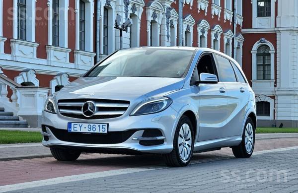 Pelēks Mercedes-Benz b-250 2016 Jelgava, ar dzinēja tilpumu 0.00 L un nobraukumu 68 tūkst. km par 9990 €, foto 1 vietnē AUTOMOTO.COM.LV
