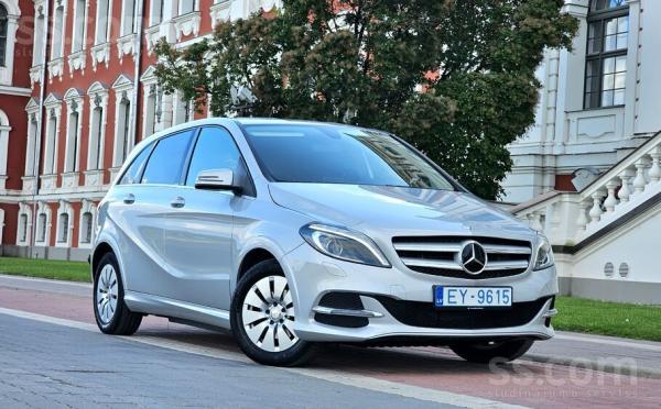 Pelēks Mercedes-Benz b-250 2016 Jelgava, ar dzinēja tilpumu 0.00 L un nobraukumu 68 tūkst. km par 9990 €, foto 3 vietnē AUTOMOTO.COM.LV