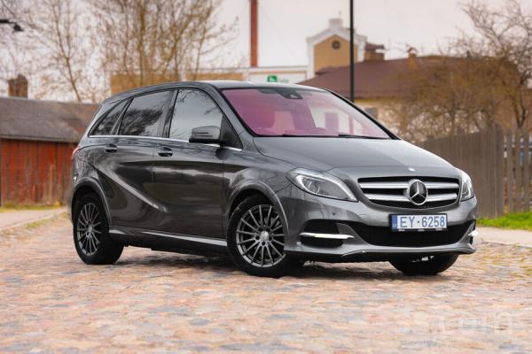 Pelēks Mercedes-Benz b-250 2015 Jelgava, ar dzinēja tilpumu 0.00 L un nobraukumu 96 tūkst. km par 11000 €, foto 2 vietnē AUTOMOTO.COM.LV