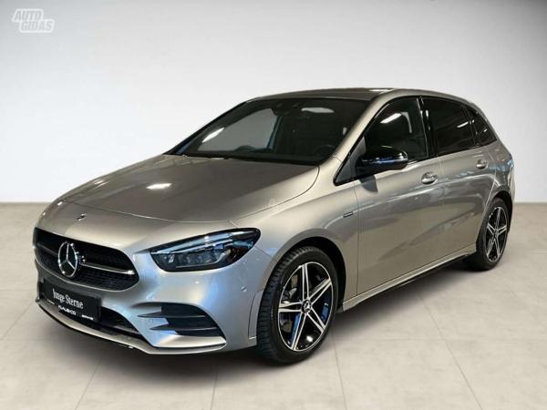 Pelēks Mercedes-Benz b-250 2020 Kauņa, ar dzinēja tilpumu 1.30 L un nobraukumu 68 tūkst. km par 25469 €, foto 1 vietnē AUTOMOTO.COM.LV