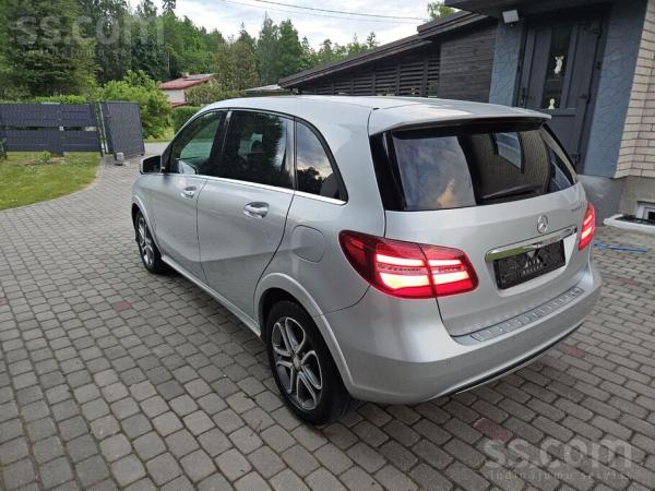 Mercedes-Benz b-250 2015 Cēsis, ar dzinēja tilpumu 0.00 L un nobraukumu 131 tūkst. km par 9000 €, foto 7 vietnē AUTOMOTO.COM.LV