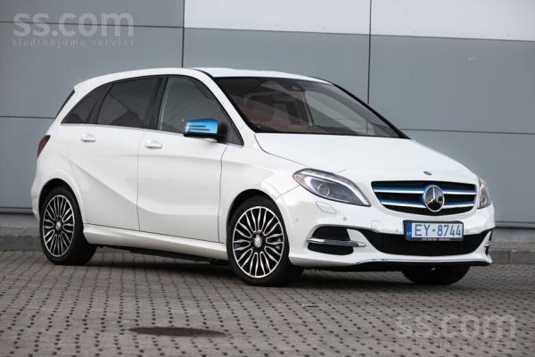 Balts Mercedes-Benz b-250 2015 Rīga, ar dzinēja tilpumu 0.00 L un nobraukumu 135 tūkst. km par 10750 €, foto 1 vietnē AUTOMOTO.COM.LV
