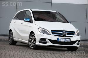 Balts Mercedes-Benz b-250 2015 Rīga, ar dzinēja tilpumu 0.00 L un nobraukumu 135 tūkst. km par 10750 €, foto 3 vietnē AUTOMOTO.COM.LV