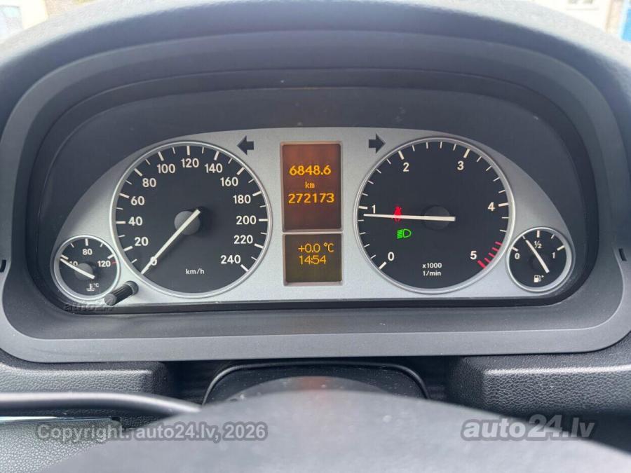 Melns Mercedes-Benz B-Class 2006 Tallina, ar dzinēja tilpumu 2.00 L un nobraukumu 272 tūkst. km par 1990 €, foto 12 vietnē AUTOMOTO.COM.LV