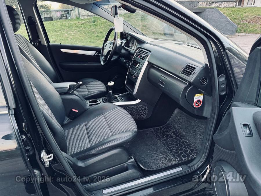 Melns Mercedes-Benz B-Class 2006 Tallina, ar dzinēja tilpumu 2.00 L un nobraukumu 272 tūkst. km par 1990 €, foto 13 vietnē AUTOMOTO.COM.LV