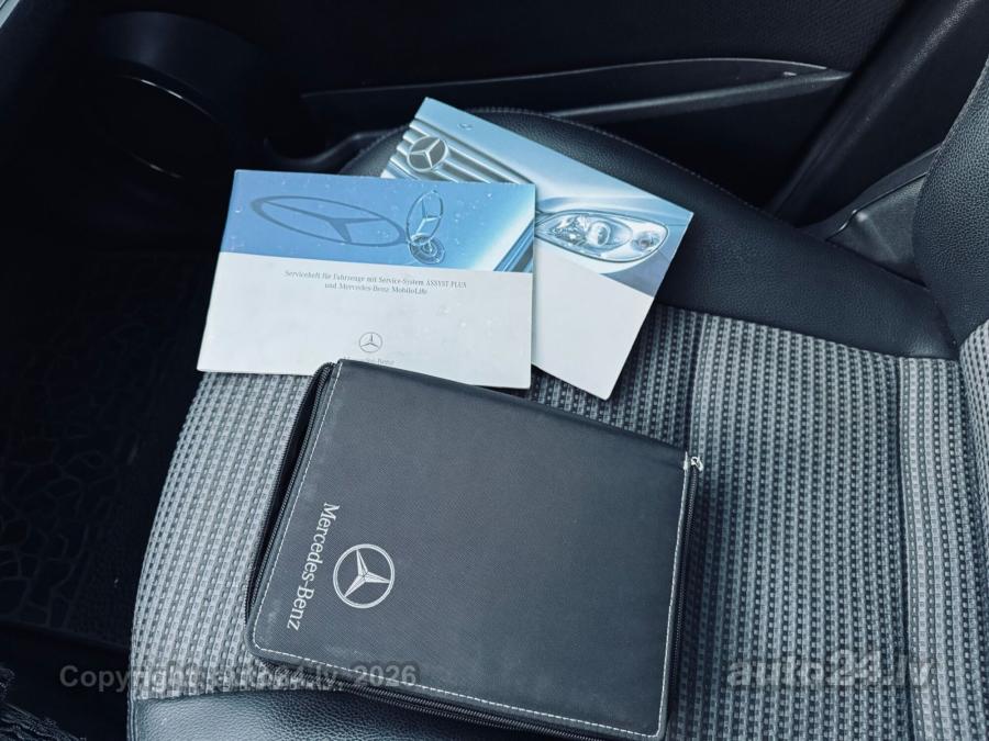 Melns Mercedes-Benz B-Class 2006 Tallina, ar dzinēja tilpumu 2.00 L un nobraukumu 272 tūkst. km par 1990 €, foto 18 vietnē AUTOMOTO.COM.LV