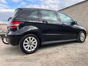 Black Mercedes-Benz B-Class 2007 in Narva, with an engine capacity of 2.00 L and mileage of 312 thousand km for 2499 €, photo 6 on AUTOMOTO.COM.LV