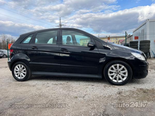 Melns Mercedes-Benz B-Class 2007 Narva, ar dzinēja tilpumu 2.00 L un nobraukumu 312 tūkst. km par 2499 €, foto 6 vietnē AUTOMOTO.COM.LV
