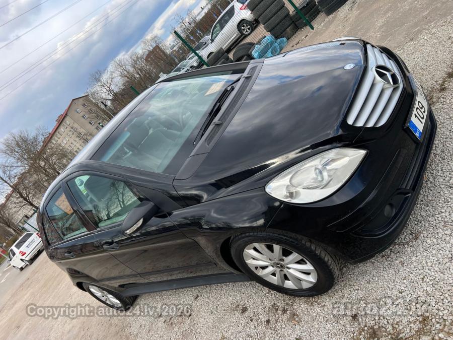 Black Mercedes-Benz B-Class 2007 in Narva, with an engine capacity of 2.00 L and mileage of 312 thousand km for 2499 €, photo 15 on AUTOMOTO.COM.LV