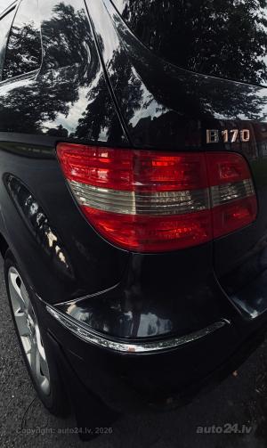 Melns Mercedes-Benz B-Class 2007 Tallina, ar dzinēja tilpumu 1.70 L un nobraukumu 165 tūkst. km par 3900 €, foto 9 vietnē AUTOMOTO.COM.LV
