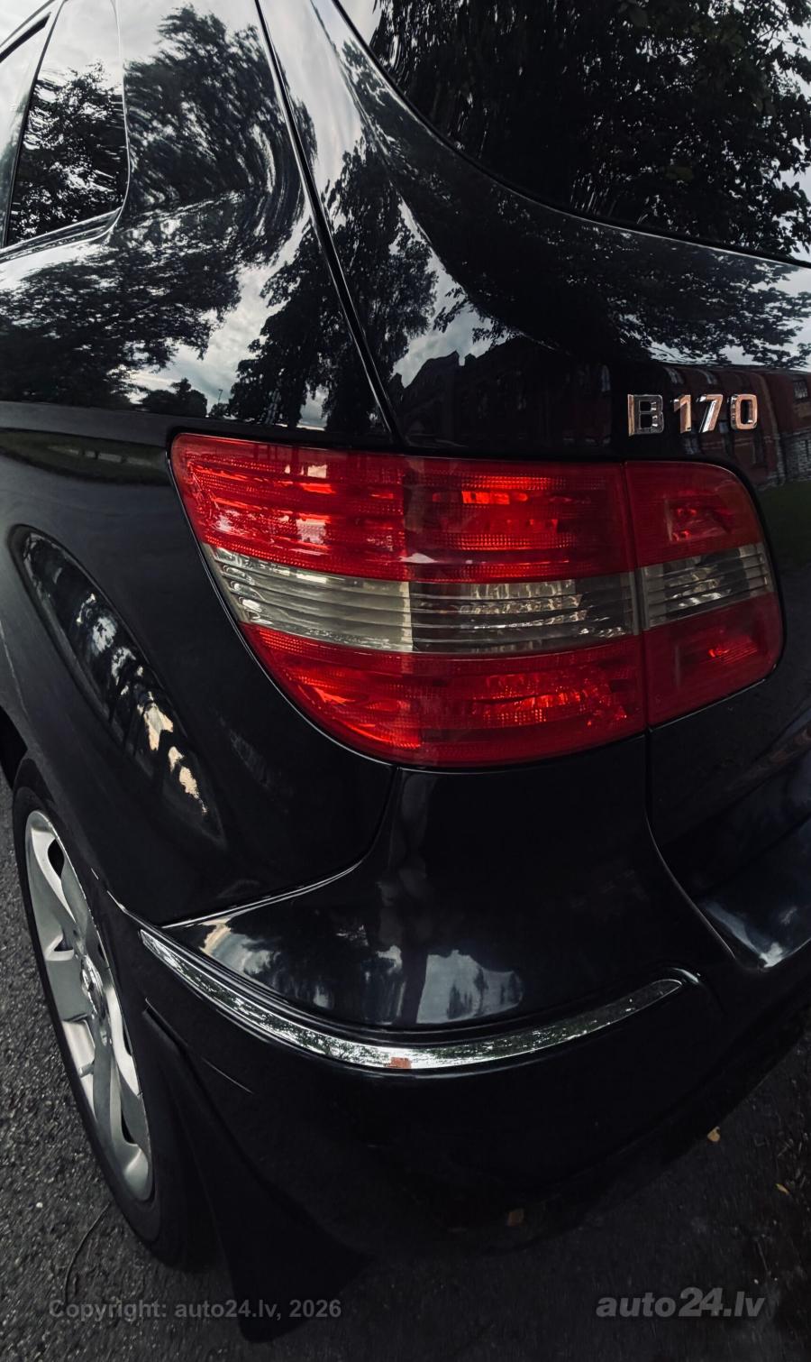 Melns Mercedes-Benz B-Class 2007 Tallina, ar dzinēja tilpumu 1.70 L un nobraukumu 165 tūkst. km par 3900 €, foto 9 vietnē AUTOMOTO.COM.LV