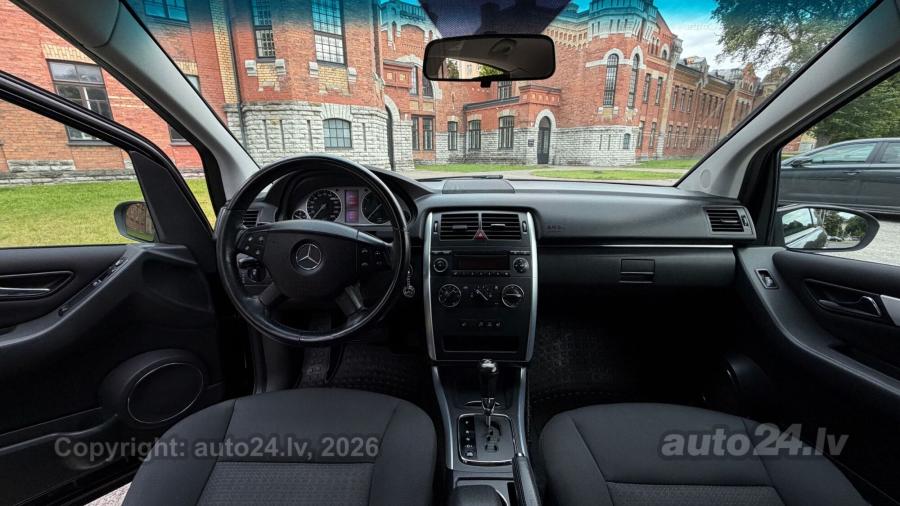 Melns Mercedes-Benz B-Class 2007 Tallina, ar dzinēja tilpumu 1.70 L un nobraukumu 165 tūkst. km par 3900 €, foto 11 vietnē AUTOMOTO.COM.LV