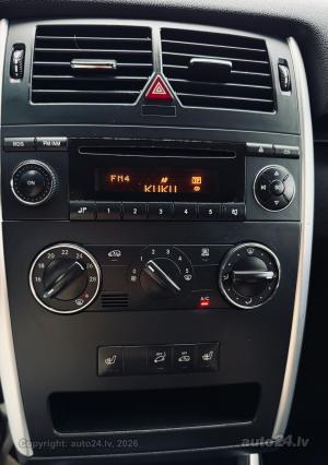 Melns Mercedes-Benz B-Class 2007 Tallina, ar dzinēja tilpumu 1.70 L un nobraukumu 165 tūkst. km par 3900 €, foto 14 vietnē AUTOMOTO.COM.LV