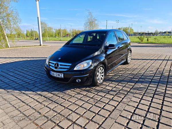 Melns Mercedes-Benz B-Class 2009 Tartu, ar dzinēja tilpumu 2.00 L un nobraukumu 237 tūkst. km par 3299 €, foto 1 vietnē AUTOMOTO.COM.LV