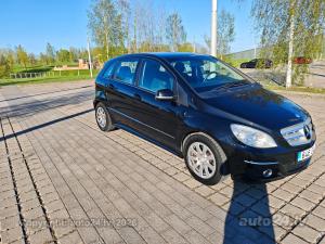 Melns Mercedes-Benz B-Class 2009 Tartu, ar dzinēja tilpumu 2.00 L un nobraukumu 237 tūkst. km par 3299 €, foto 10 vietnē AUTOMOTO.COM.LV