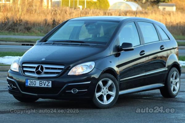 Melns Mercedes-Benz B-Class 2010 Tartu, ar dzinēja tilpumu 2.00 L un nobraukumu 288 tūkst. km par 2599 €, foto 2 vietnē AUTOMOTO.COM.LV