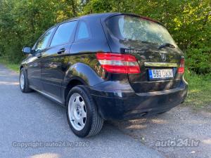 Melns Mercedes-Benz B-Class 2011 Tallina, ar dzinēja tilpumu 2.00 L un nobraukumu 351 tūkst. km par 2999 €, foto  vietnē AUTOMOTO.COM.LV