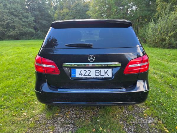 Mercedes-Benz B-Class 2013 Pērnava vietnē Melns Mercedes-Benz B-Class 2013 Pērnava, ar dzinēja tilpumu 1.60 L un nobraukumu 140 tūkst. km par 7490 €, foto 7 vietnē AUTOMOTO.COM.LV
