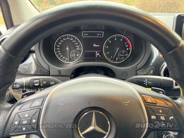 Melns Mercedes-Benz B-Class 2015 Tallina, ar dzinēja tilpumu 1.90 L un nobraukumu 0 tūkst. km par 6500 €, foto 2 vietnē AUTOMOTO.COM.LV