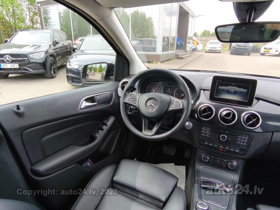 Melns Mercedes-Benz B-Class 2017 Tartu, ar dzinēja tilpumu 2.10 L un nobraukumu 150 tūkst. km par 12999 €, foto 7 vietnē AUTOMOTO.COM.LV