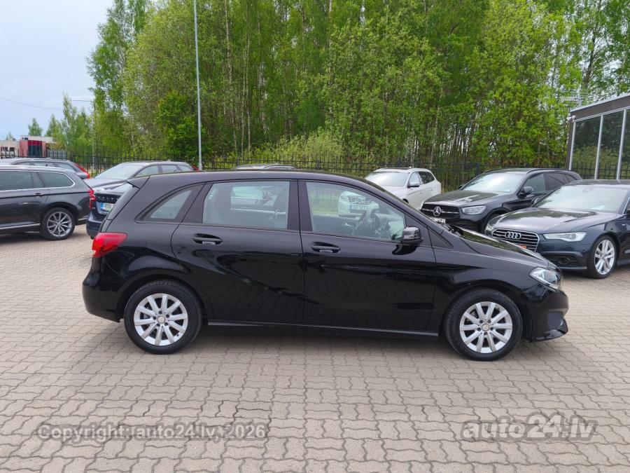 Melns Mercedes-Benz B-Class 2017 Tartu, ar dzinēja tilpumu 2.10 L un nobraukumu 150 tūkst. km par 12999 €, foto 13 vietnē AUTOMOTO.COM.LV