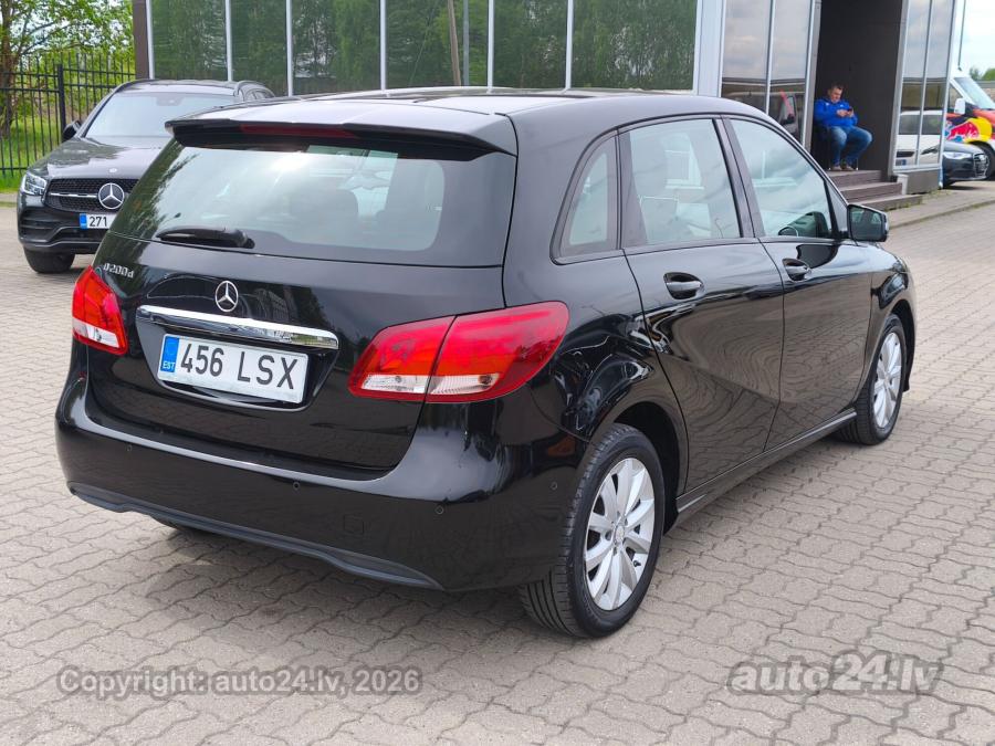 Melns Mercedes-Benz B-Class 2017 Tartu, ar dzinēja tilpumu 2.10 L un nobraukumu 150 tūkst. km par 12999 €, foto 14 vietnē AUTOMOTO.COM.LV