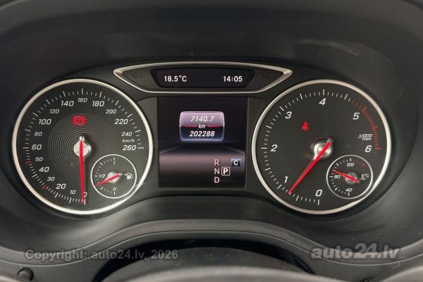 Черный Мерседес Б-класс 2018 в Таллин, объемом двигателя 2.10 л и пробегом 202 тыс. км за 15100 €, фото 5 на AUTOMOTO.COM.LV