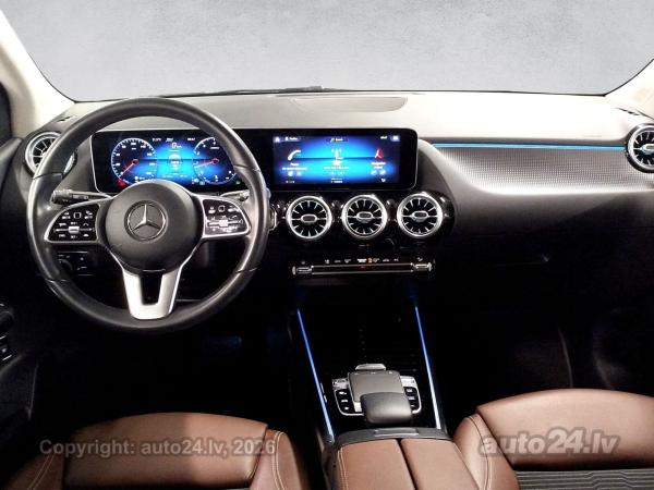 Black Mercedes-Benz B-Class 2019 in Tallinn, with an engine capacity of 0.00 L and mileage of 115 thousand km for 19990 €, photo 5 on AUTOMOTO.COM.LV