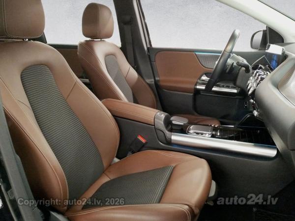 Black Mercedes-Benz B-Class 2019 in Tallinn, with an engine capacity of 0.00 L and mileage of 115 thousand km for 19990 €, photo 6 on AUTOMOTO.COM.LV