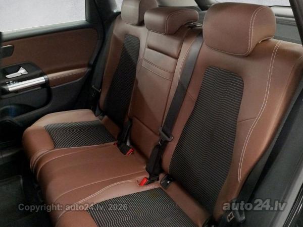 Black Mercedes-Benz B-Class 2019 in Tallinn, with an engine capacity of 0.00 L and mileage of 115 thousand km for 19990 €, photo 7 on AUTOMOTO.COM.LV